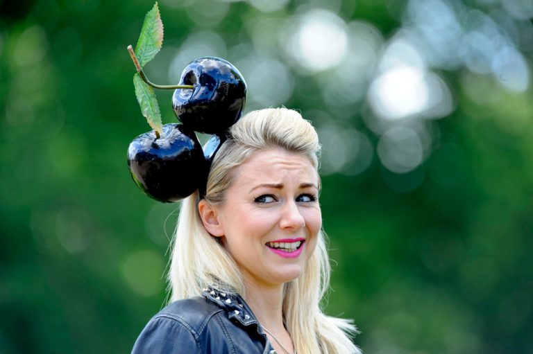 仮装コンテスト？ 英ロイヤルアスコットで見かけた貴婦人たちの帽子がおもしろすぎます（笑）